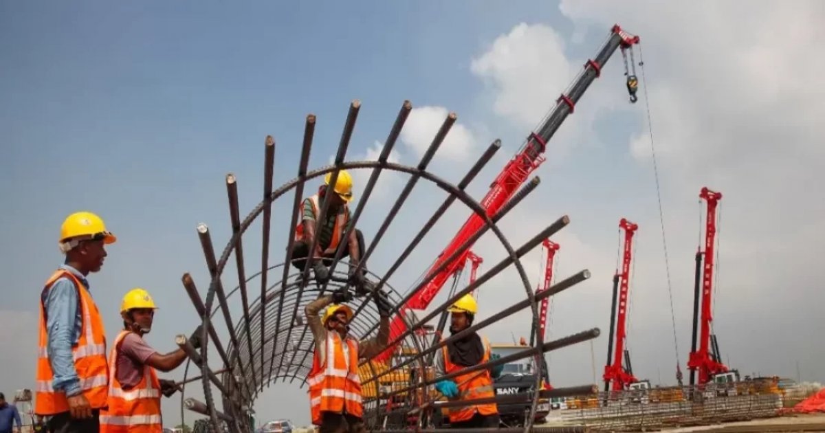 Should prices in construction be monitored?