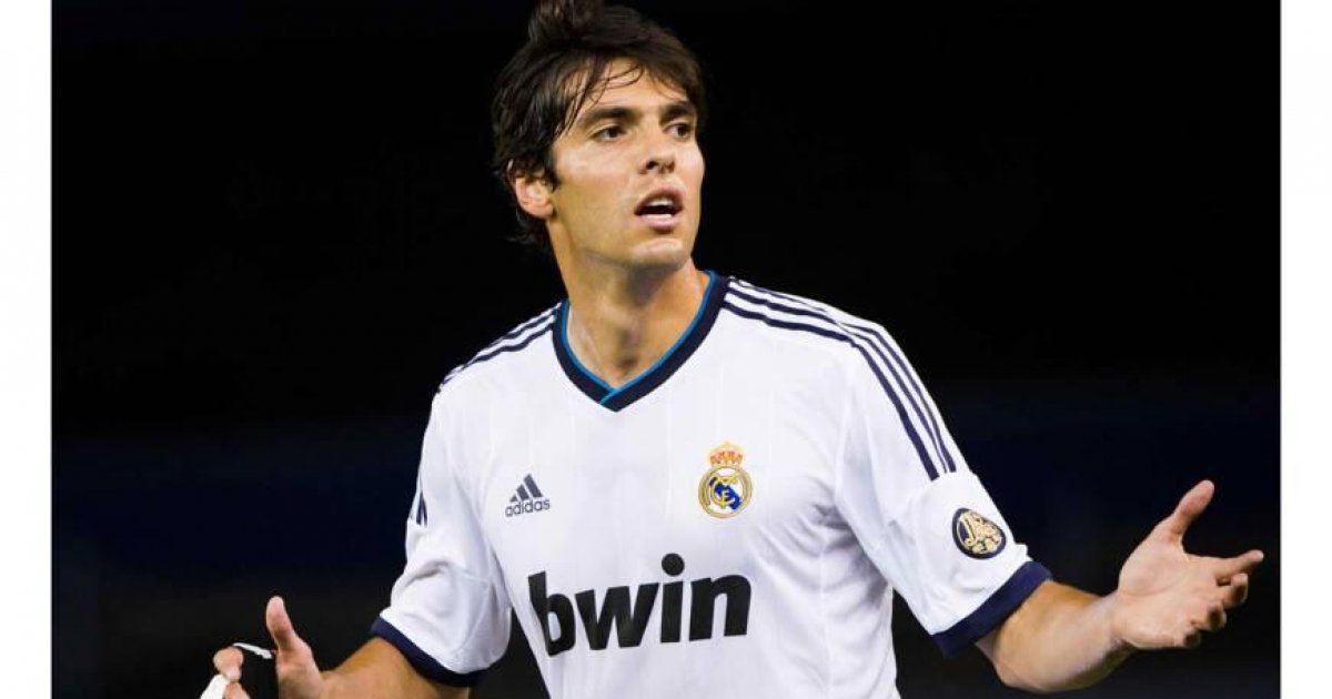 Kaka completes AC Milan return
