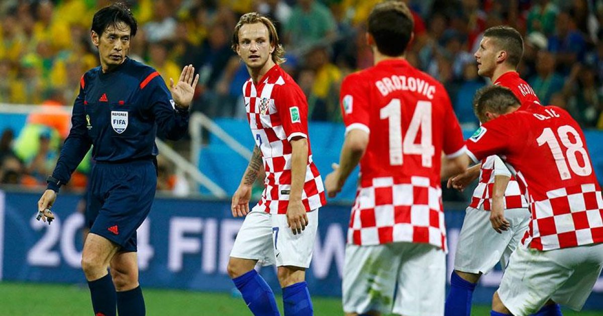 Fifa defends Japanese referee in WC storm