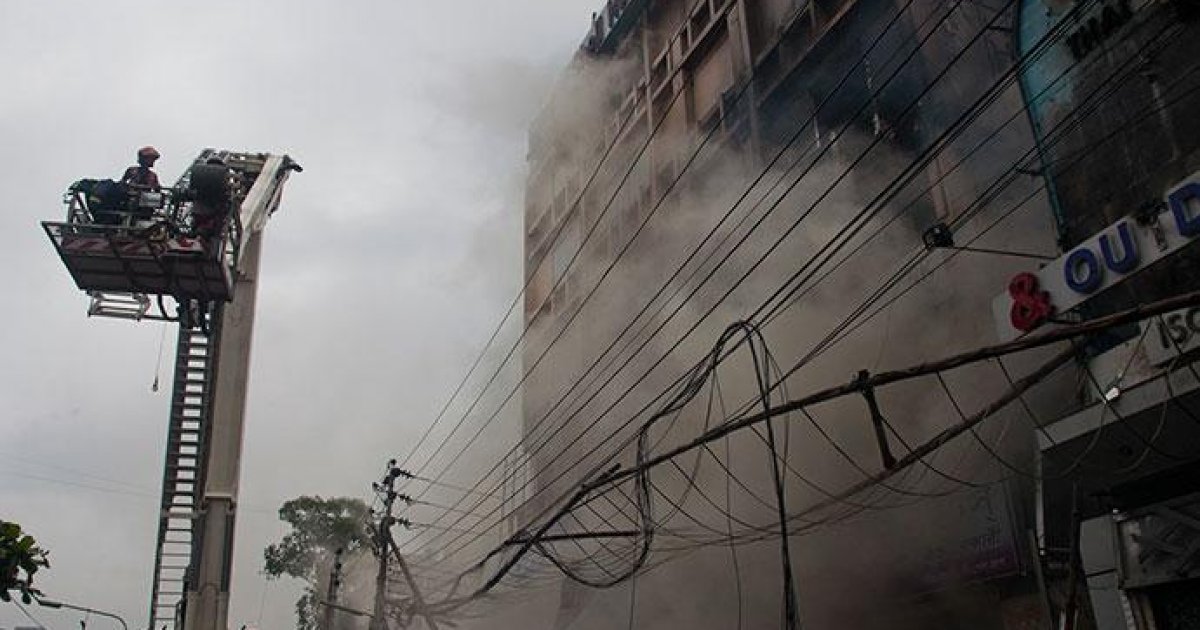 In pictures: Uttara fire