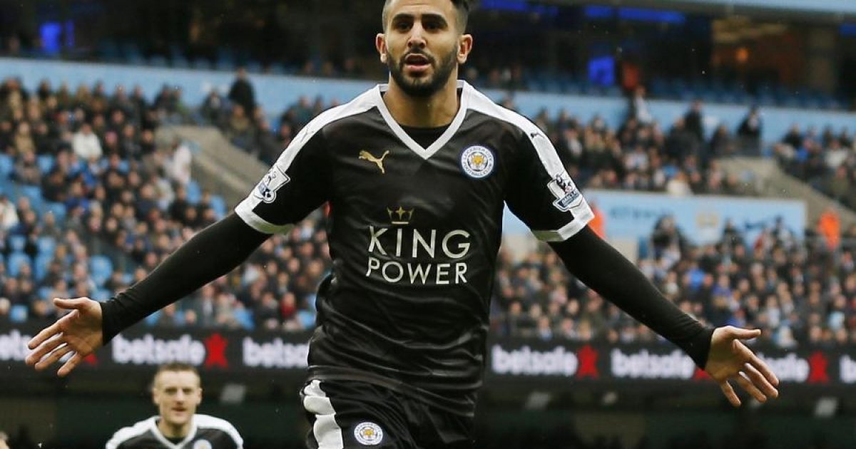 Mahrez signs new contract with Leicester