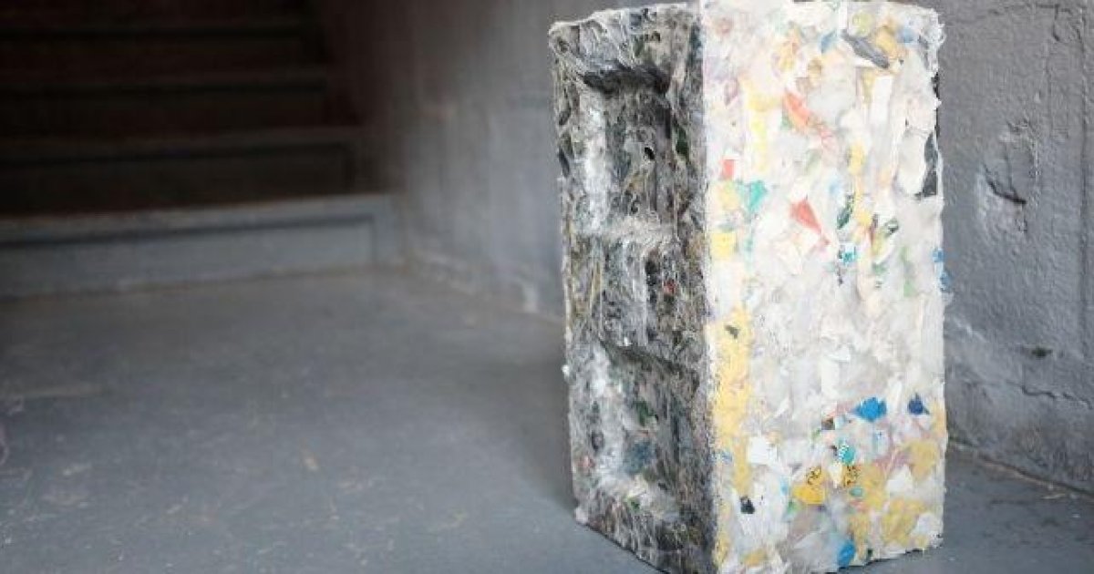 Infographic: Recycled plastic building bricks