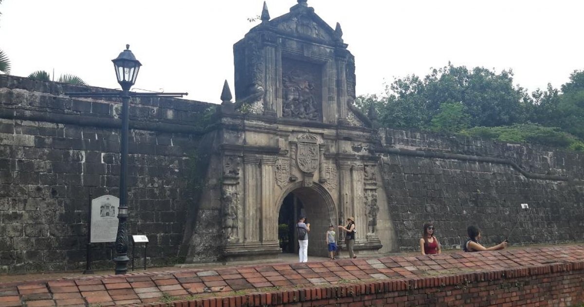 A walking tour of the walled city of Intramuros