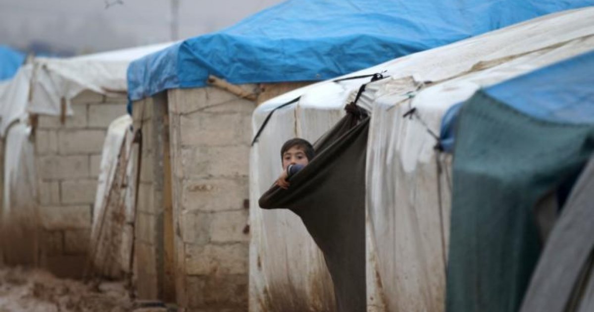 US moves to resume admitting refugees, including Syrians