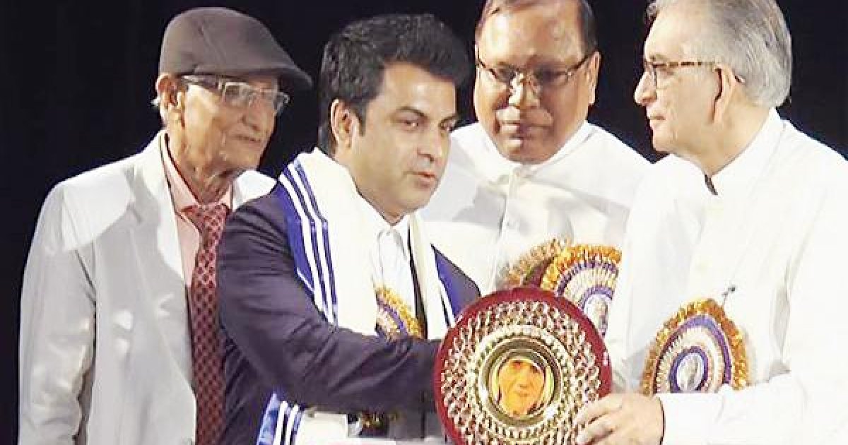 Shuvro Dev earns Mother Teresa International Award