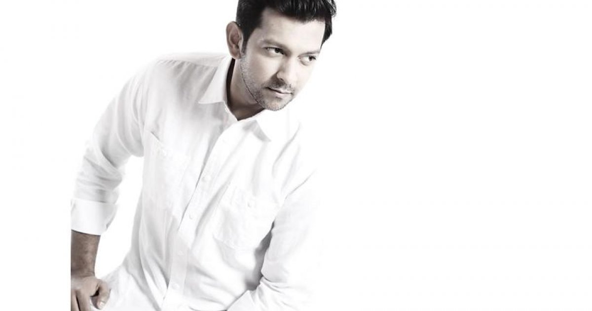 Singer and actor Tahsan in Abaro