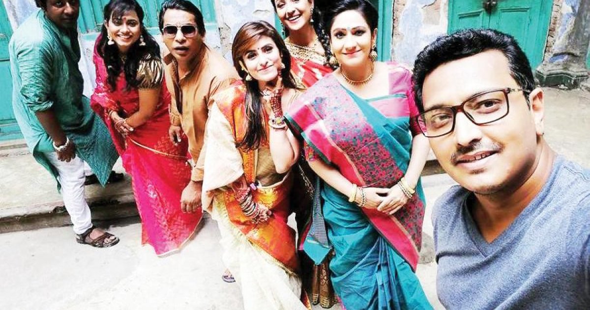 Average Aslam gets married