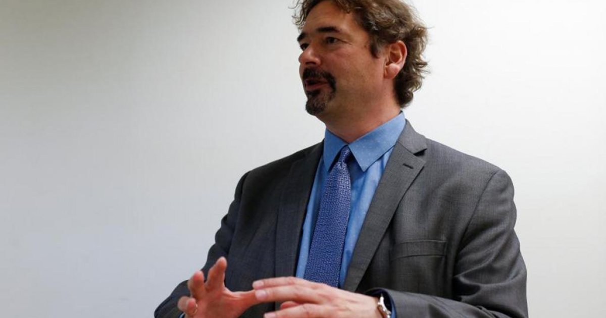 Founder of web browser Opera says worried about online privacy