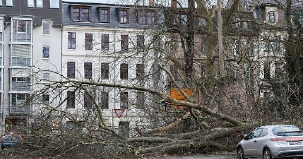 Nine dead as huge storms batter Europe