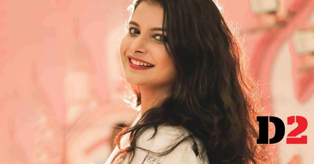 Sabnam Faria donates to Mirpur slum fire victims