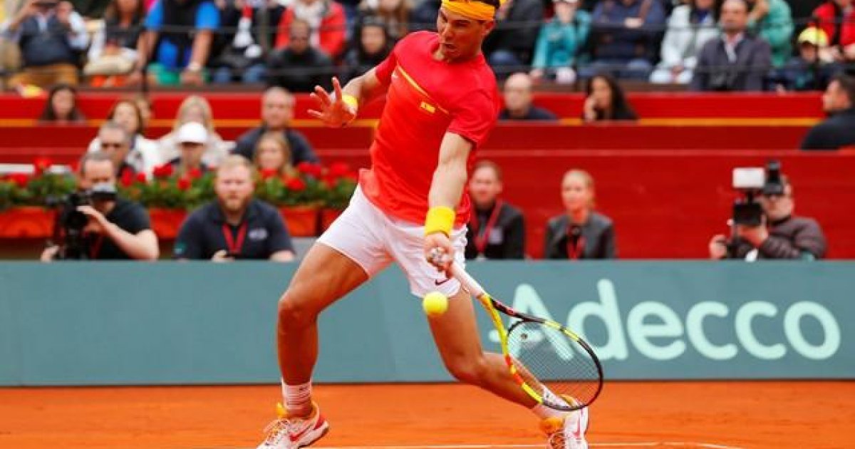Day to remember as record-setting Rafa returns in style