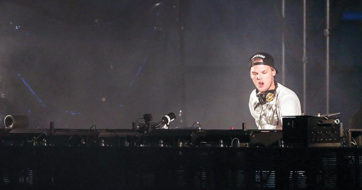The world pays tribute to DJ Avicii