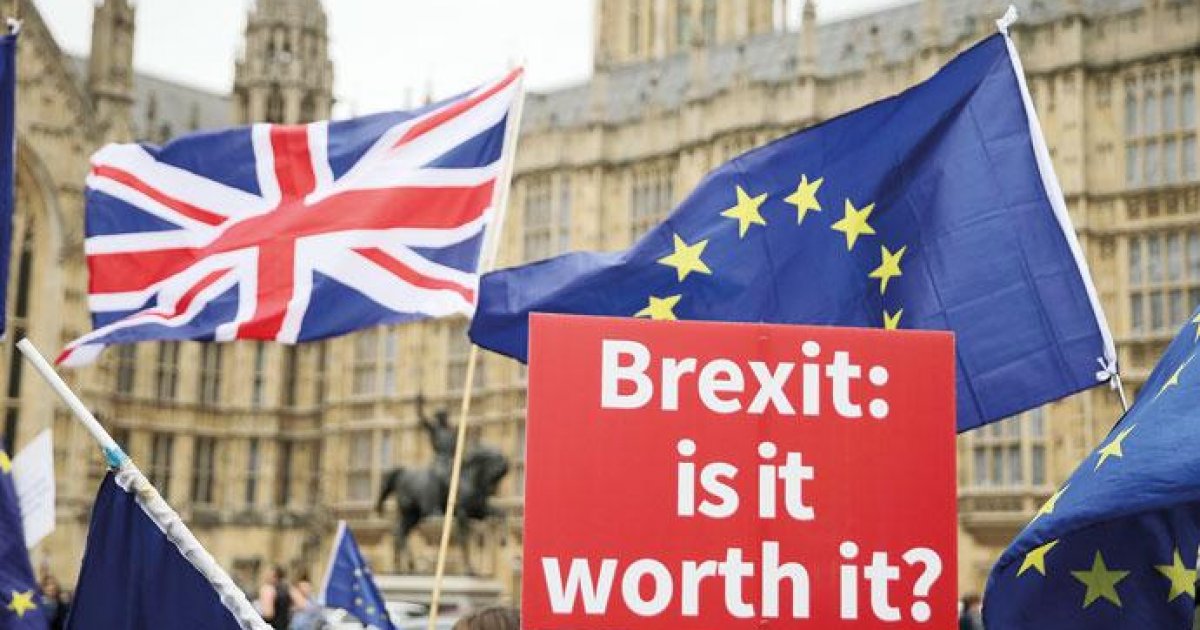 EU-UK Brexit deal sees July 2020 decision on keeping Irish border open
