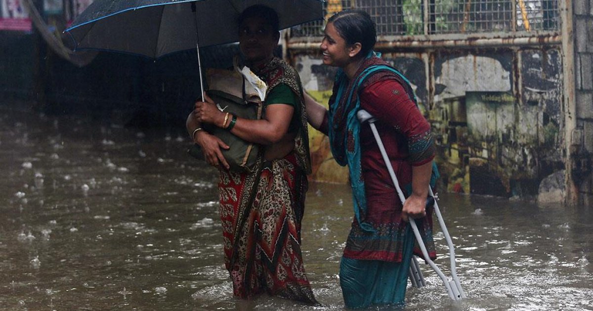 15 dead in monsoon floods, landslides in India