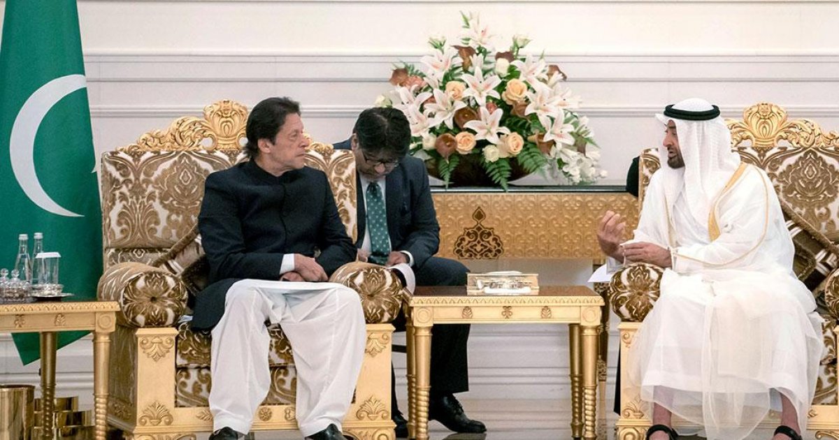 Saudi King Salman hosts Pakistan PM on first foreign visit