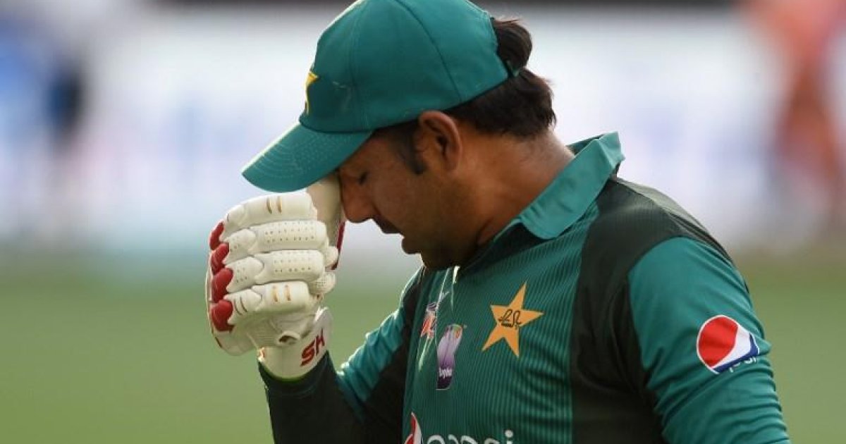 Pakistan drop Sarfraz, Malik from Australia tour