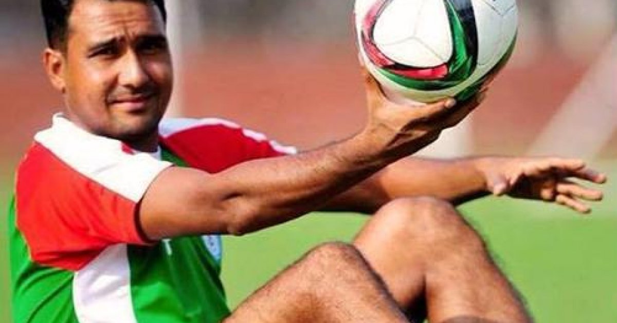 Defender Nasir served ultimatum by BFF