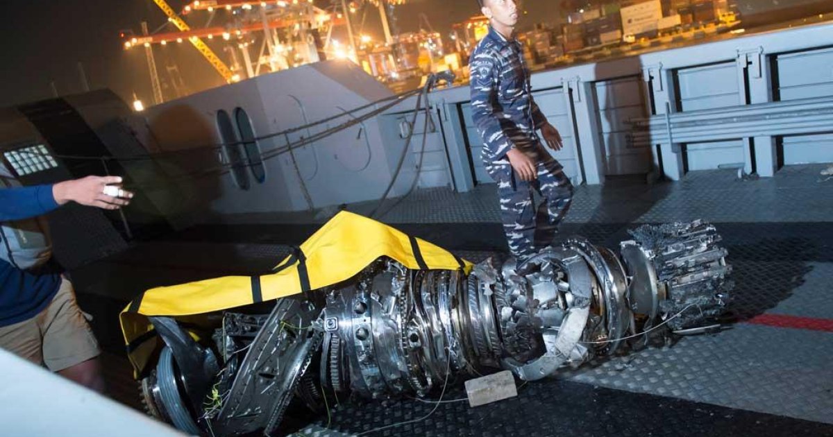 Senior Indonesian rescue diver dies in jet crash search