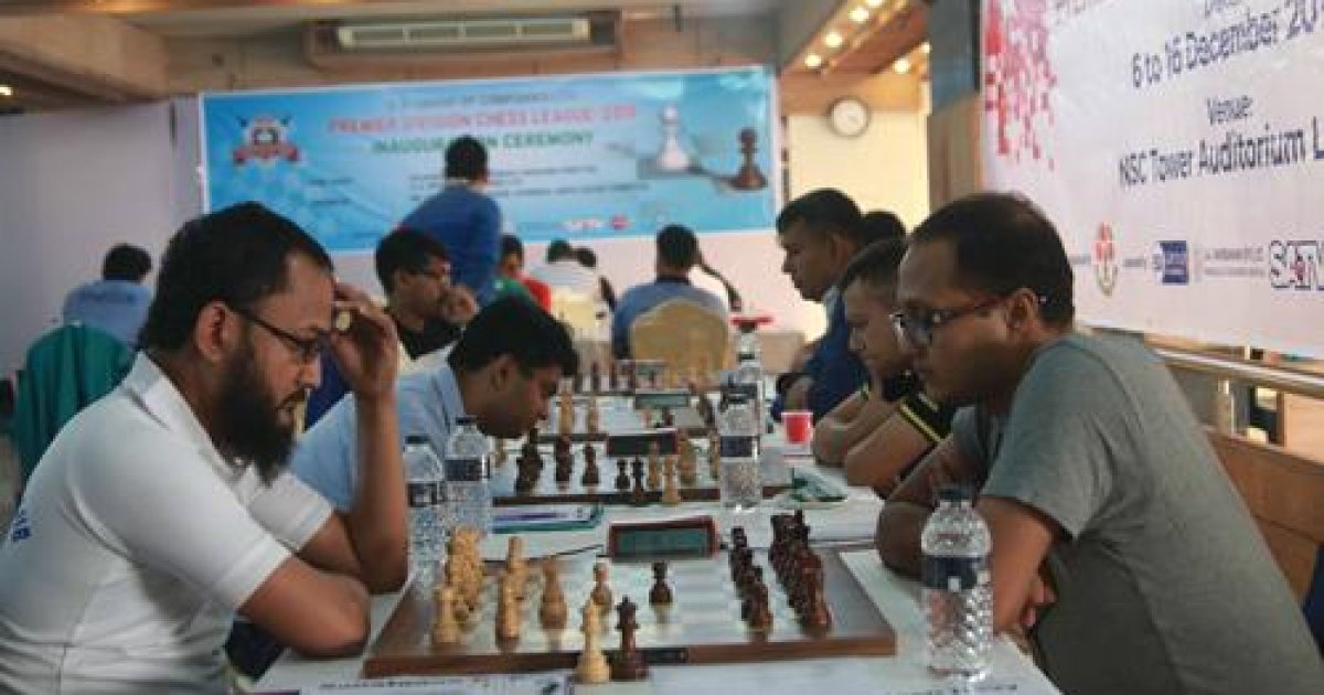 Navy lead Premier Div Chess