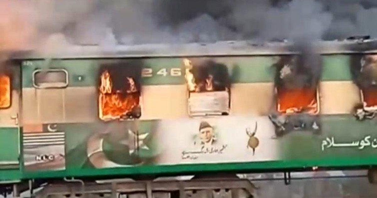 73 killed in Pakistan train fire
