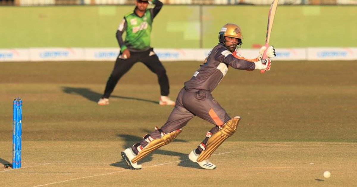 Tamim first to notch 2,000 BPL runs