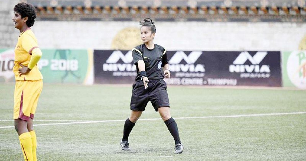 Of Joya and her football dream