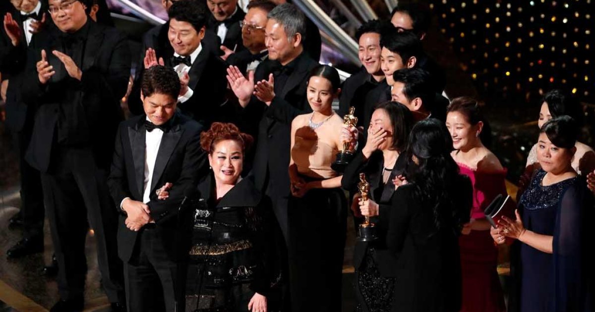 'Parasite' makes Oscars history with stunning best picture win