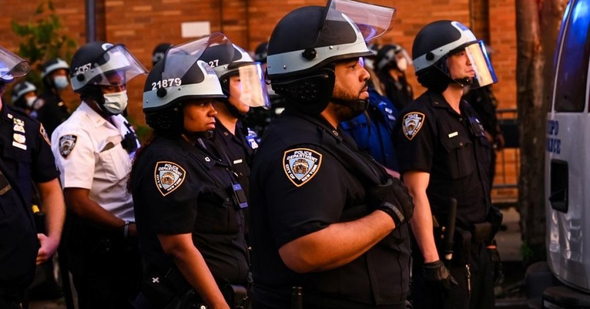 Ny Police Disband Rough Street Unit Amid Pressure For Reform