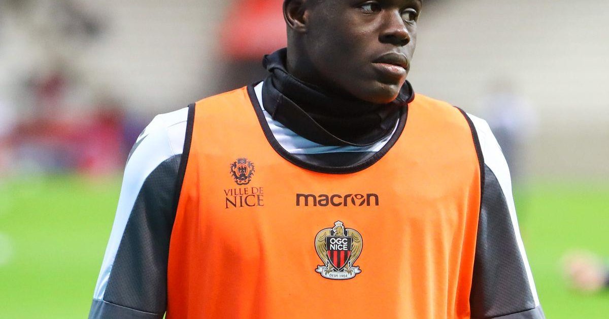 Chelsea sign former Nice defender Sarr on free transfer