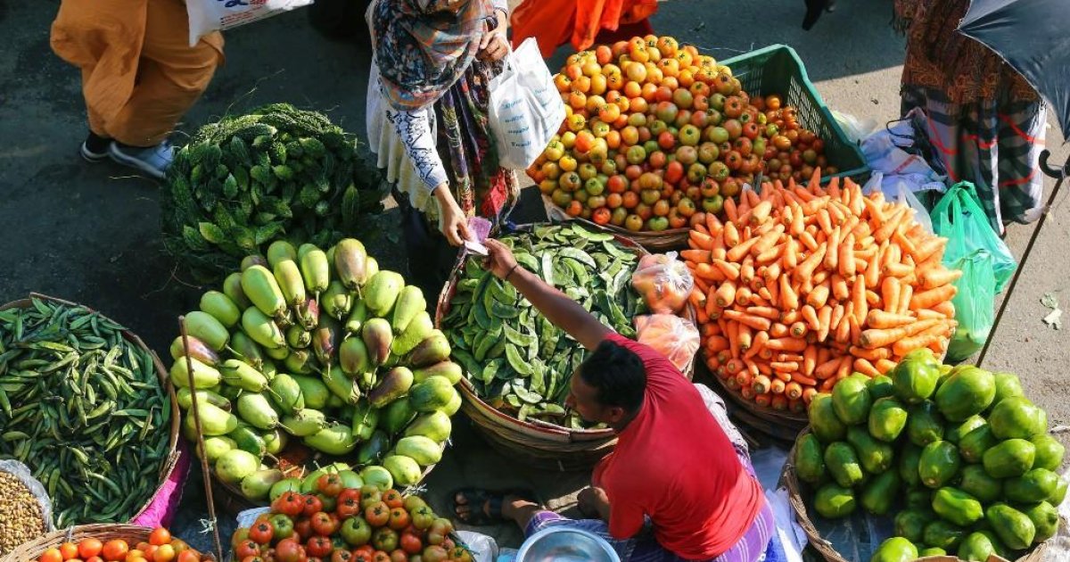 Prices of commodities, including vegetables, remain high