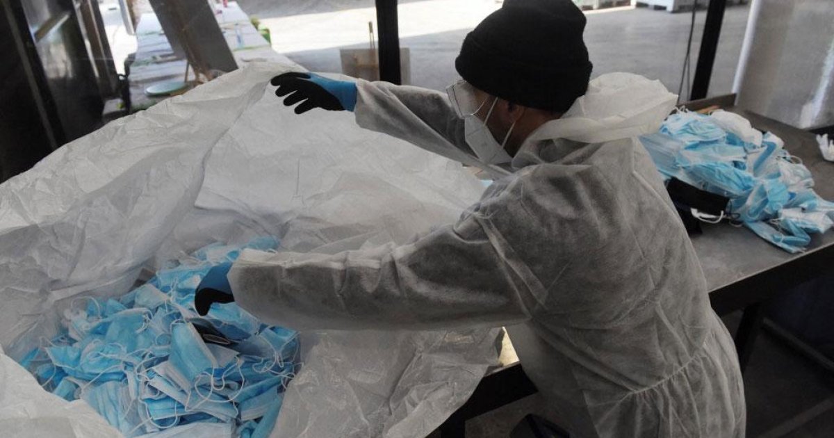 Pandemic mask mountain sets new recycling challenge