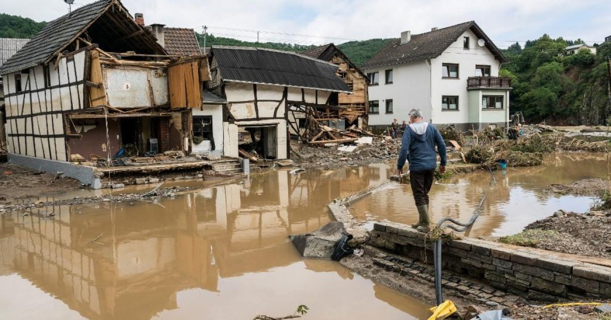 German floods death toll hits 180, with 150 still missing