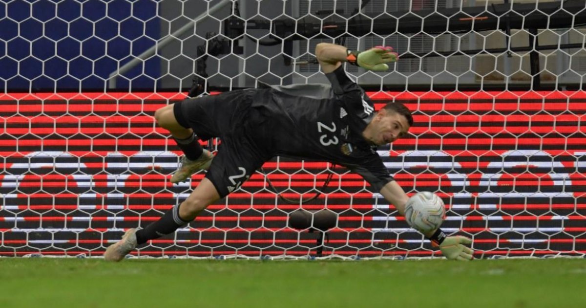 Watch: Emi Martinez saves three penalties in shootout to send Argentina ...