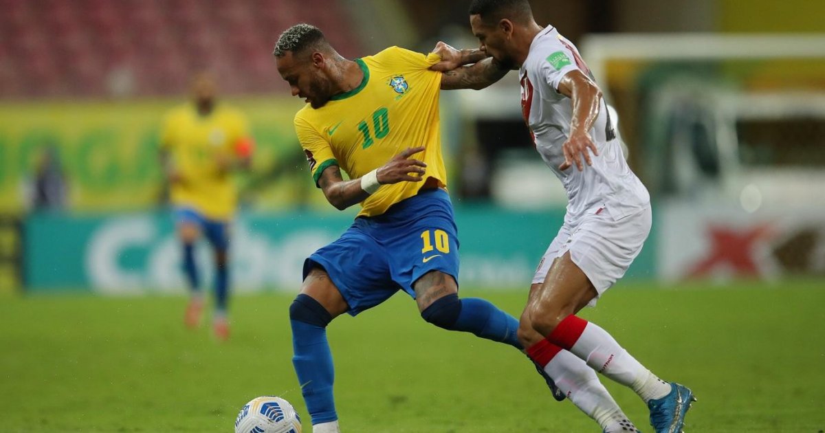 Brazil score twice in first half to beat Peru 2-0