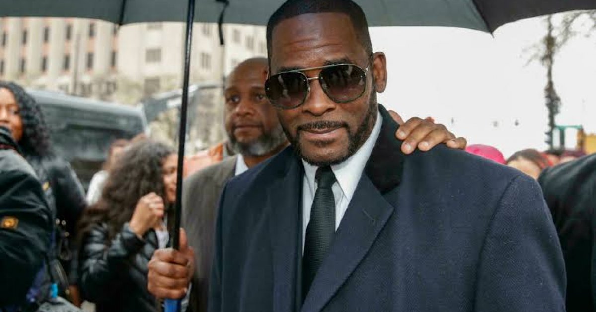 YouTube drops R&B singer R Kelly's official channels