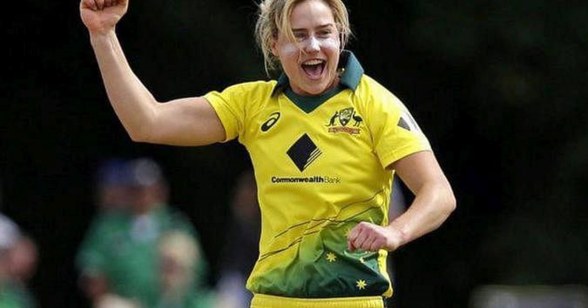Perry the first Australian woman to pick up 300 wickets