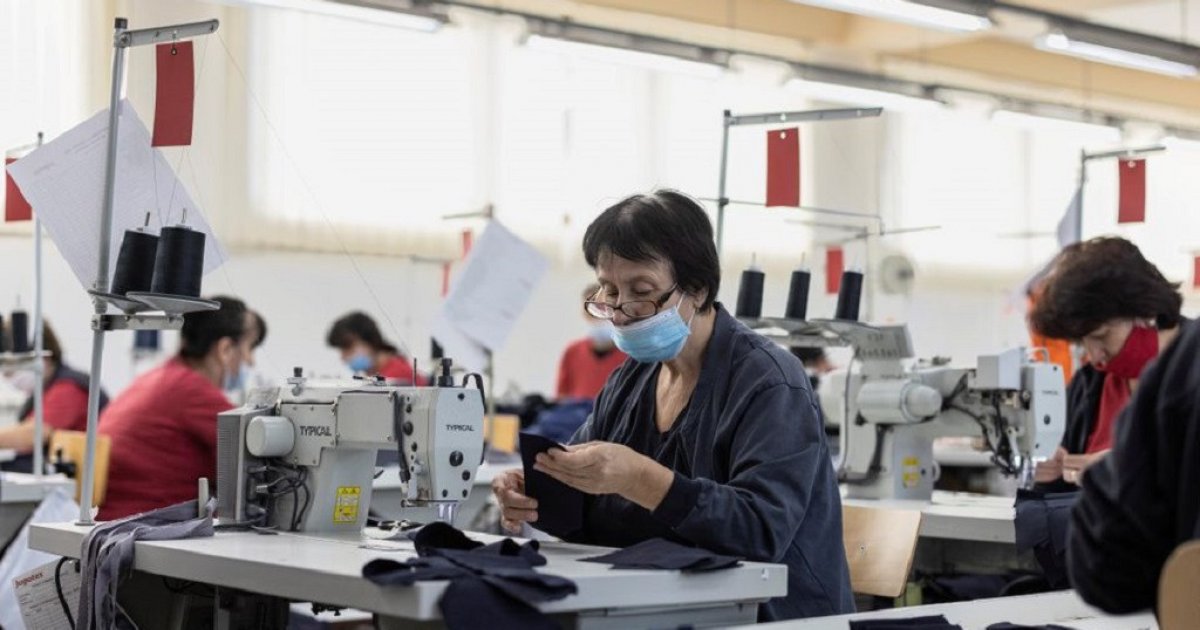 Retailers lose love for Asia: Snarled supply chains force manufacturing ...