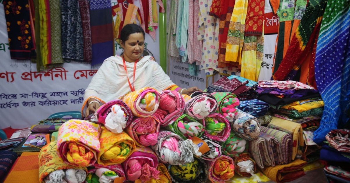 Indian women trade body honors Bangladeshi leaders