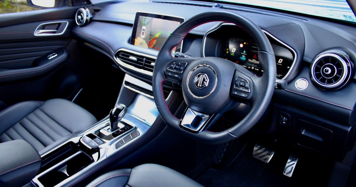 MG HS v Haval H6: Legacy brand battles it out with the new kid on the block