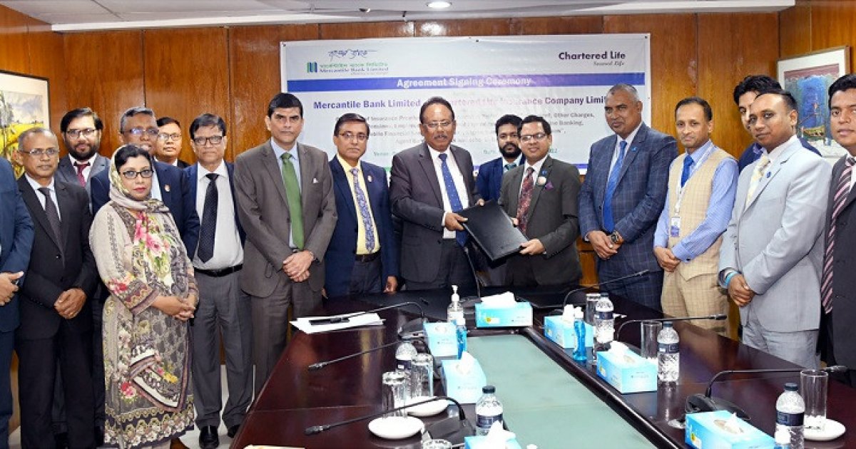 Mercantile Bank and Chartered Life Insurance sign agreement