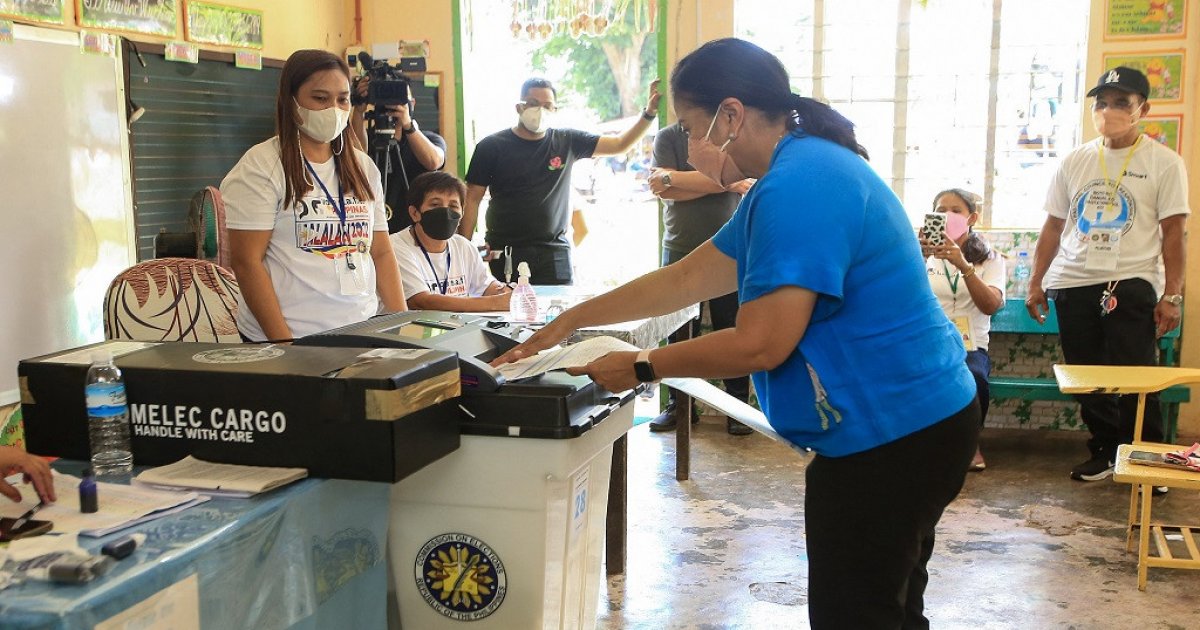Marcos holds commanding lead in Philippine presidential poll