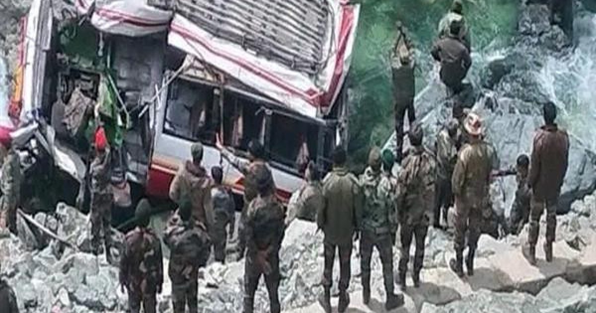 7 Indian troops killed in accident near disputed border