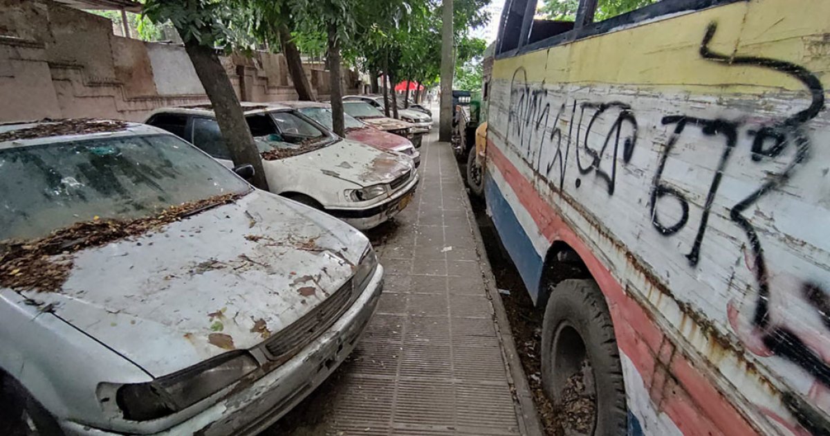In pictures: Gulshan streets turned into police dumping zone