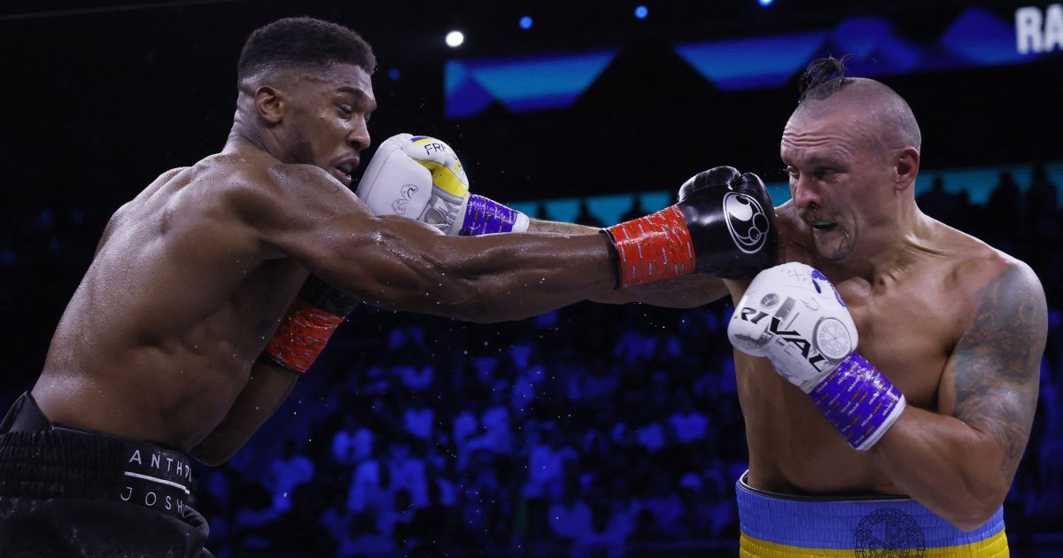 Usyk shatters Joshua by split decision in heavyweight rematch