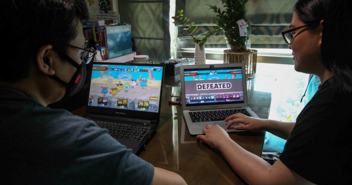 Philippines to deport 40,000 Chinese workers in online gaming crackdown