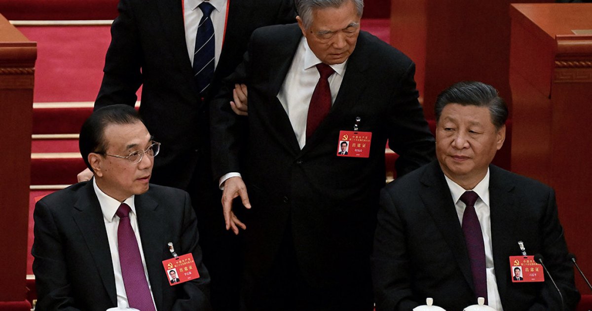 Chinese ex-President Hu Jintao escorted out of party congress
