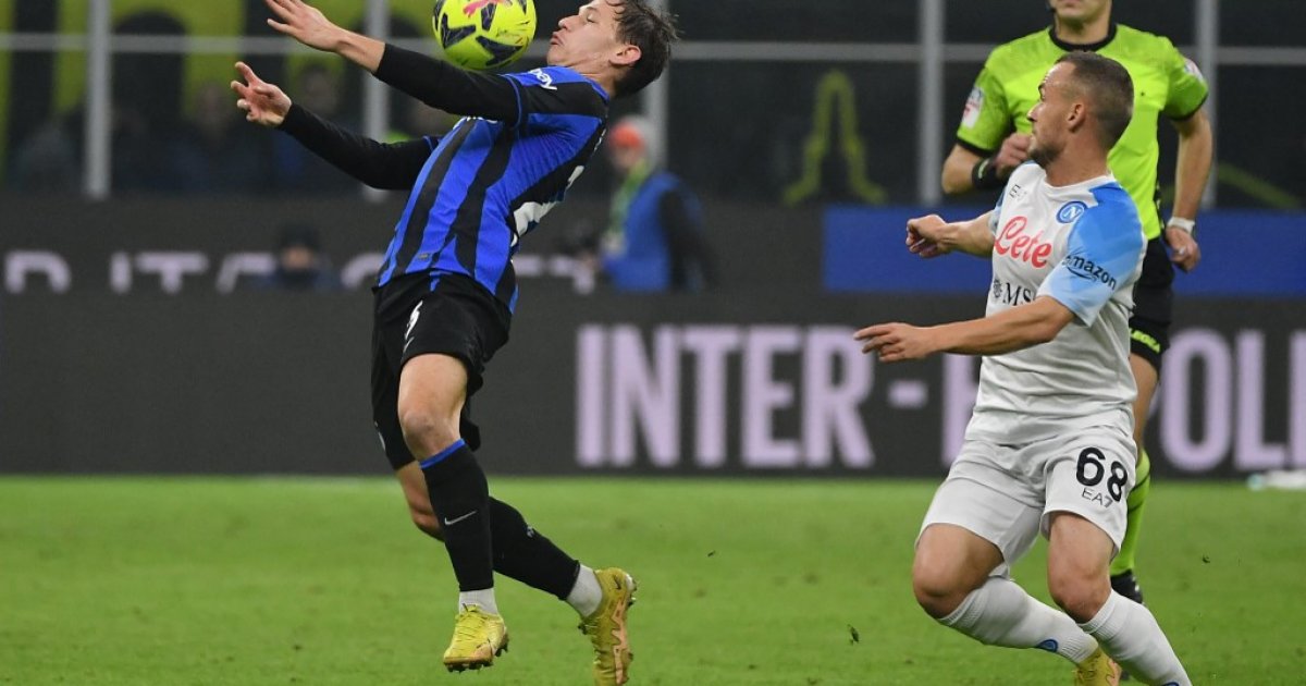 Inter hand Napoli first defeat to crack open title race