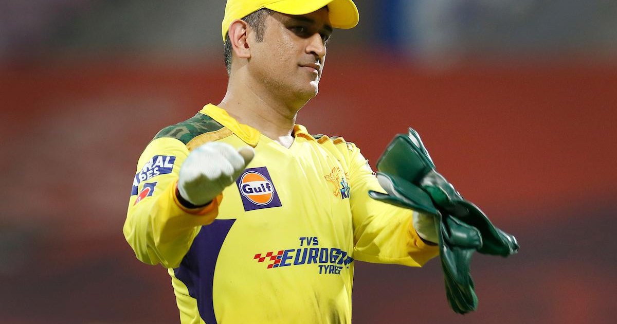 Team: Dhoni doing well after knee surgery