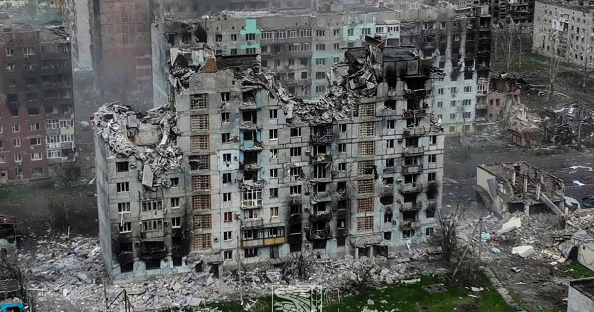 Ukrainian city of Dnipro attacked by 16 Russian missiles, 20 drones