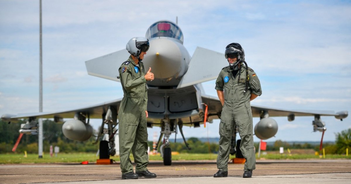 Germany Fears Ex Pilots Share Secrets With China